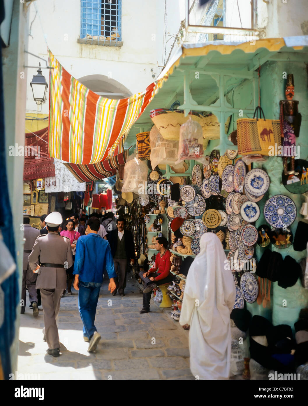 Tunisian arts and crafts hi-res stock photography and images - Alamy
