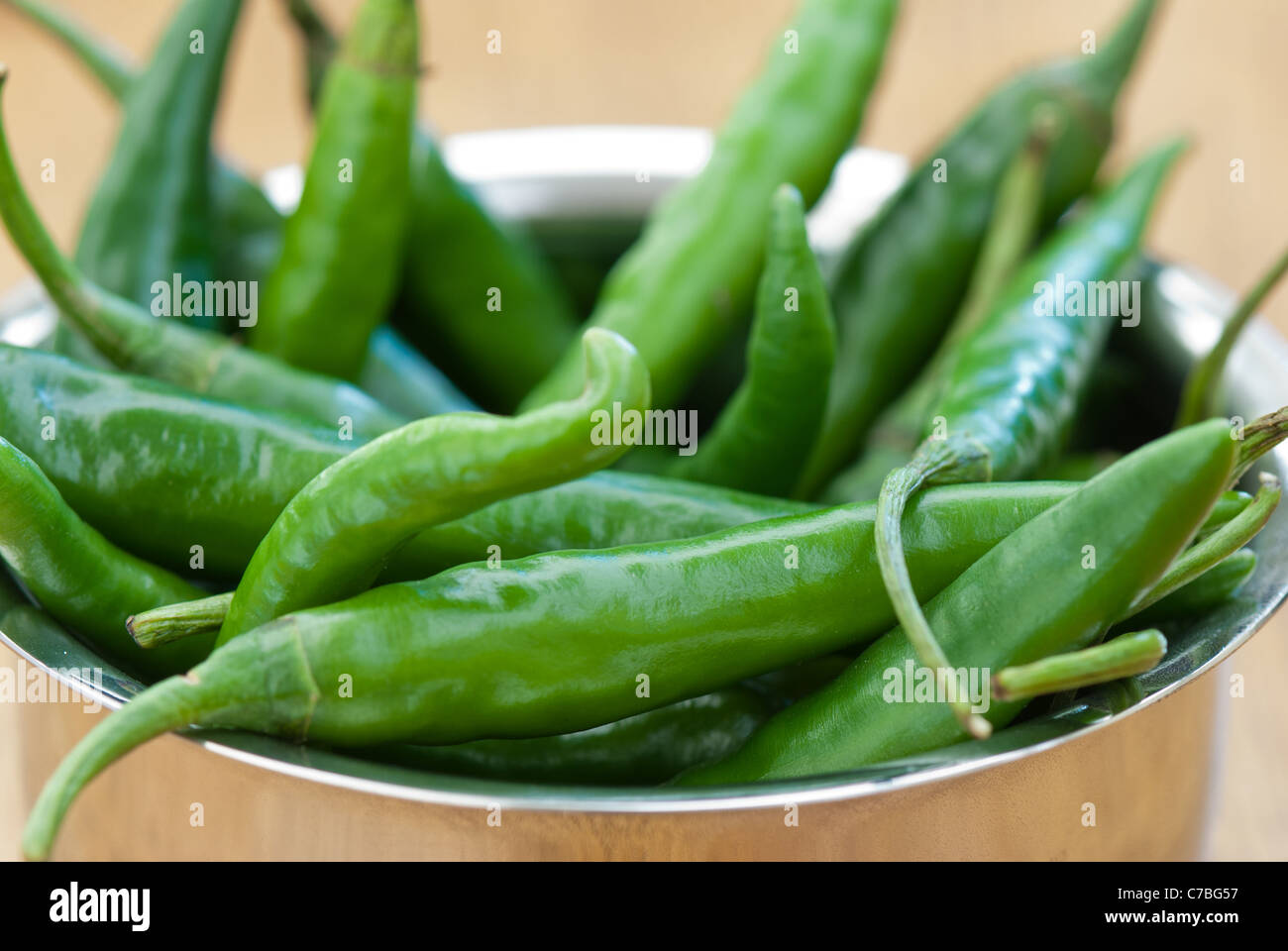 Green chillies hi-res stock photography and images - Alamy