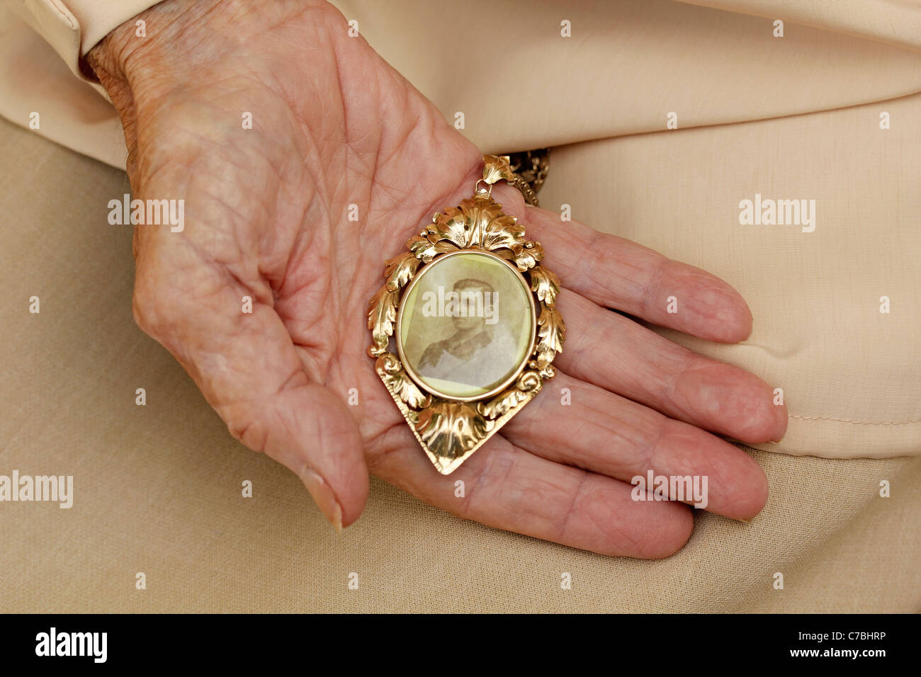 Gold medallion hi-res stock photography and images - Alamy