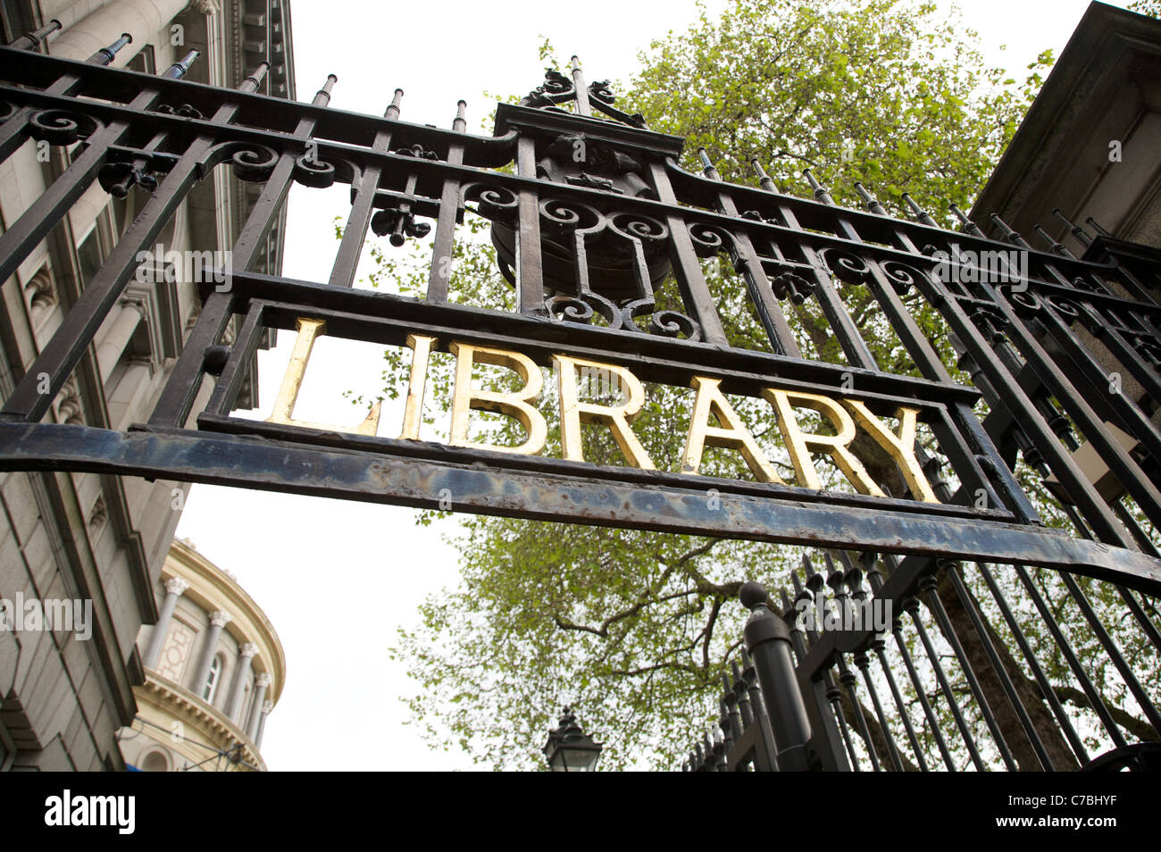 Sign signal letters writing hi-res stock photography and images - Alamy
