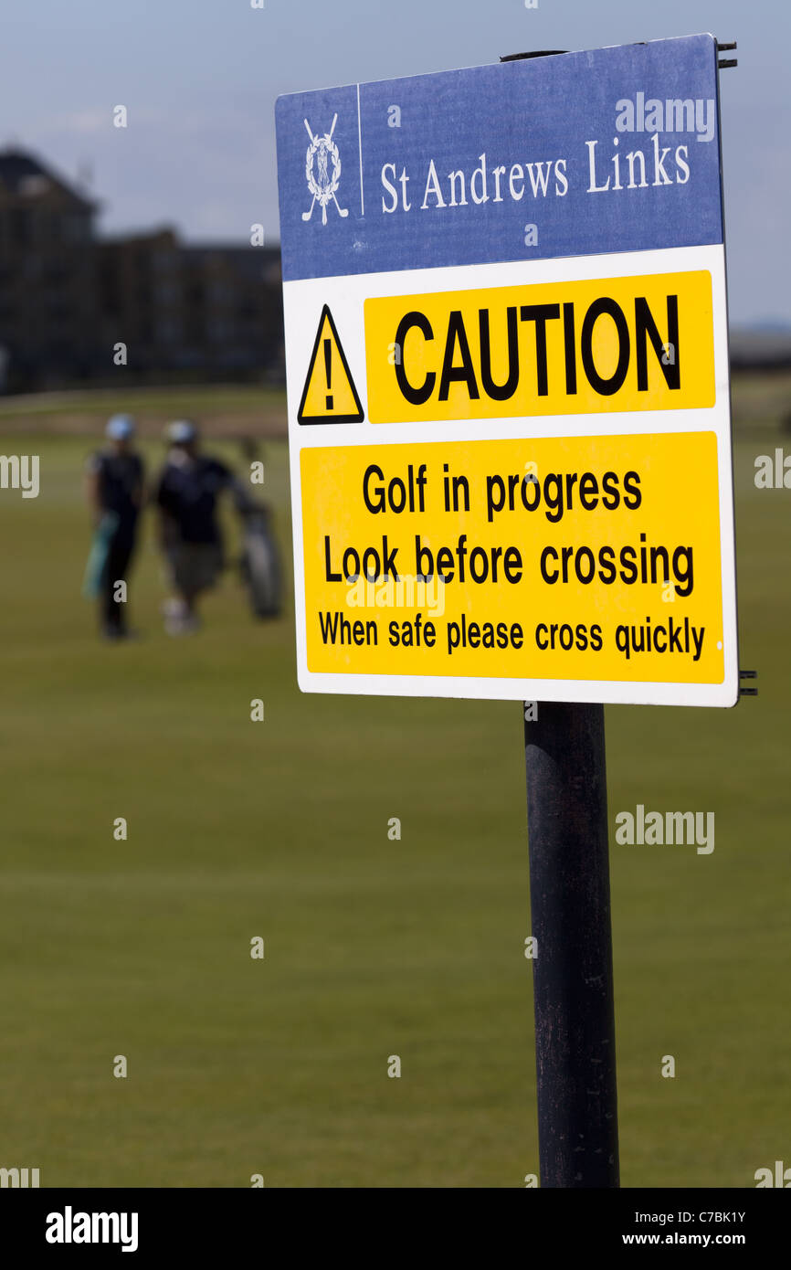 Golf course warning sign hi-res stock photography and images - Alamy