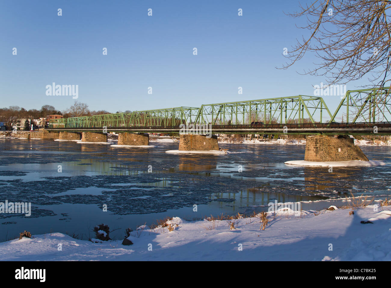 Bridge across the Delaware River Stock Photo - Alamy