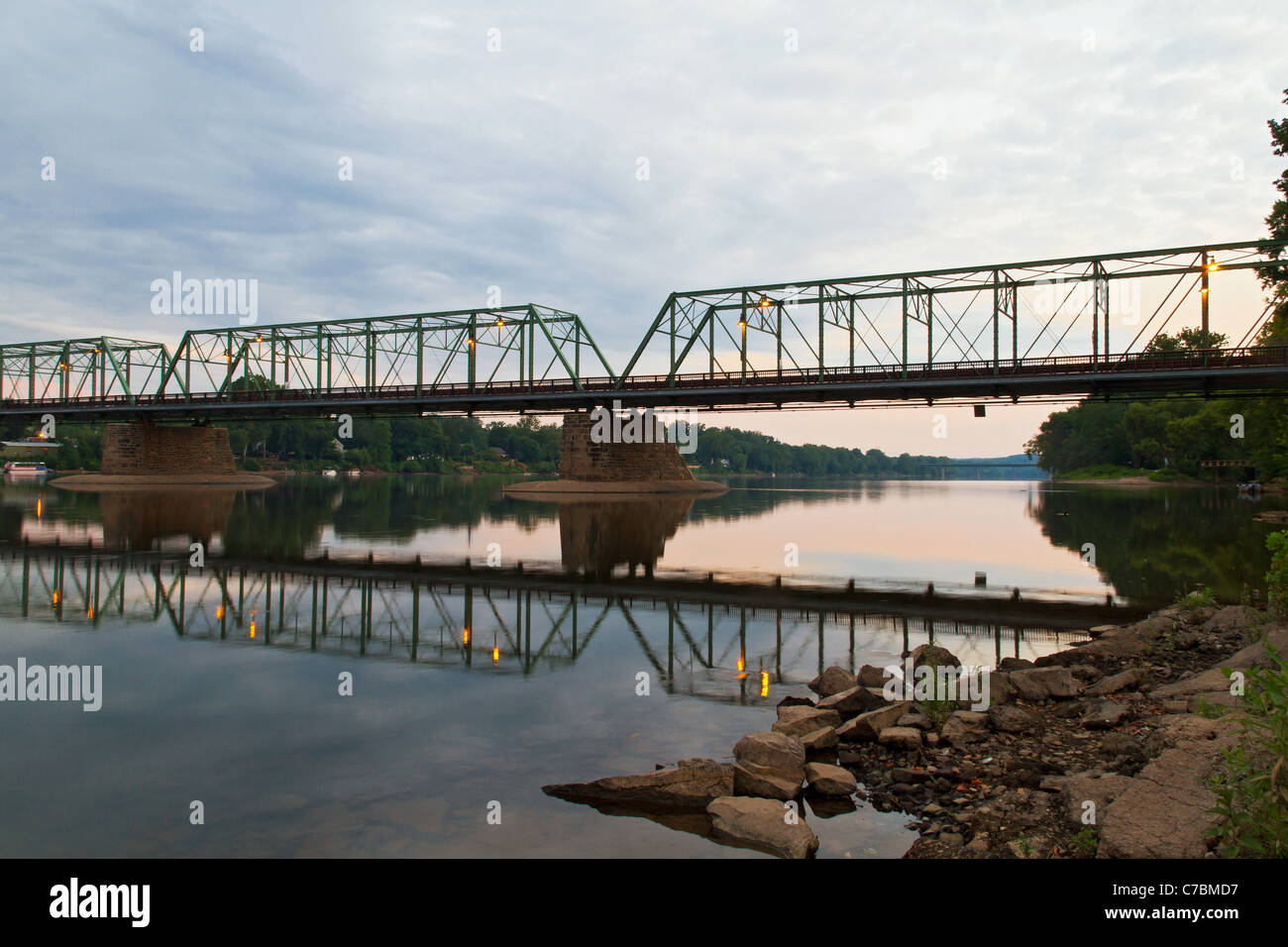 Bridge over the Delaware River Stock Photo - Alamy