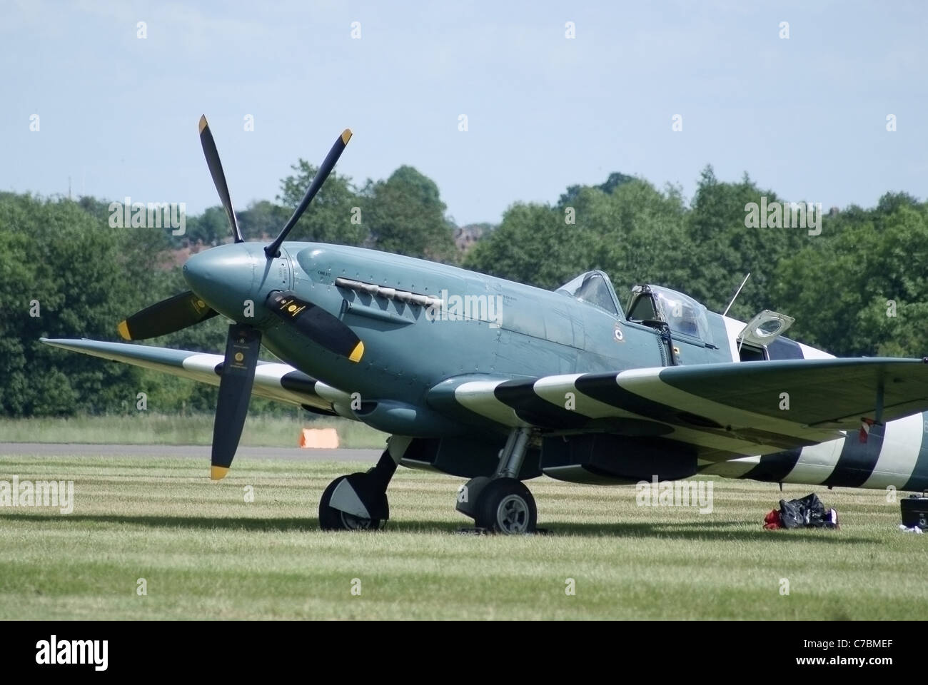 Supermarine Spitfire Mark 19 unarmed photo reconnaissance type with D ...