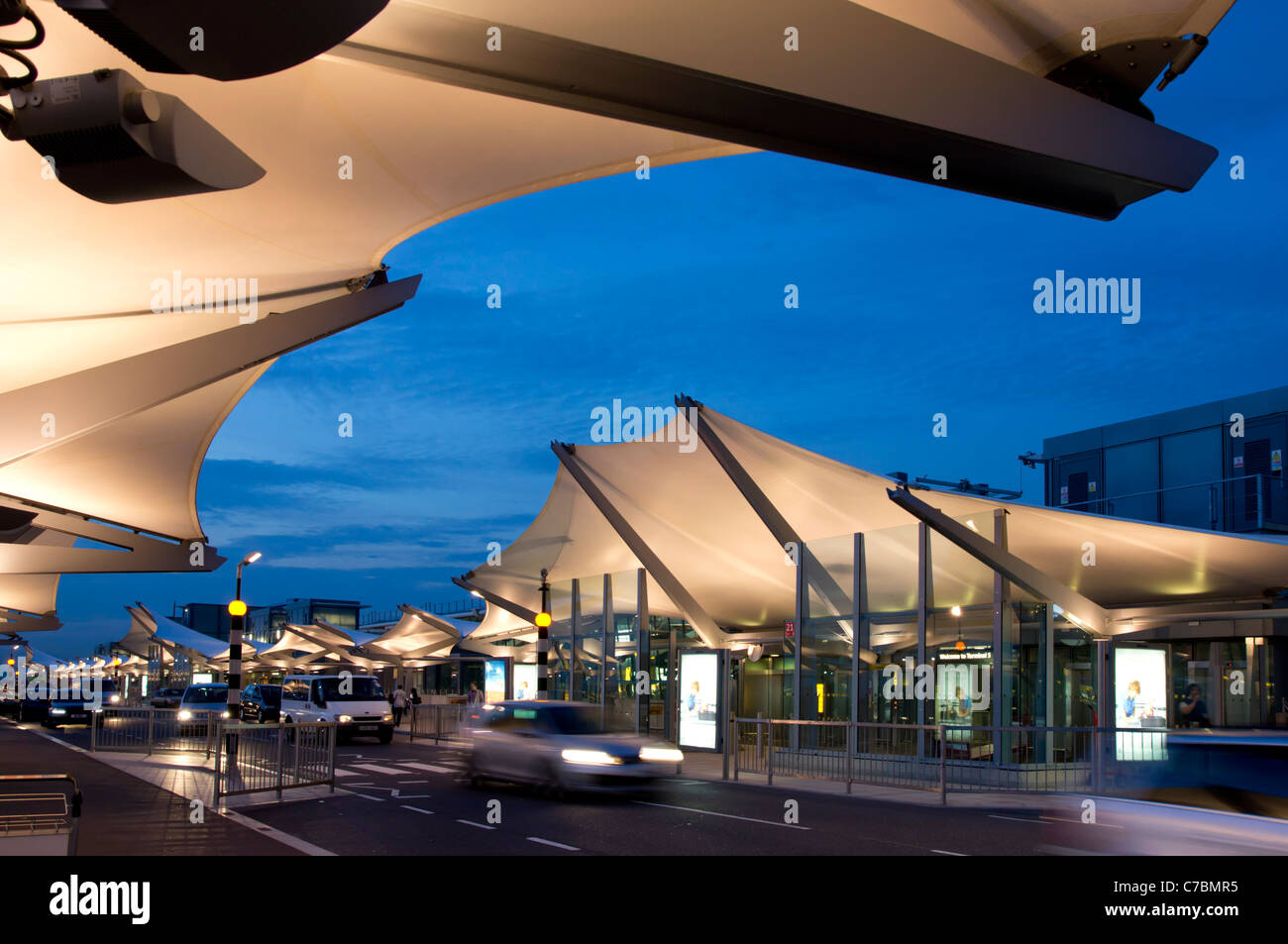 uk, england, Heathrow airport terminal 5 building dusk Stock Photo - Alamy