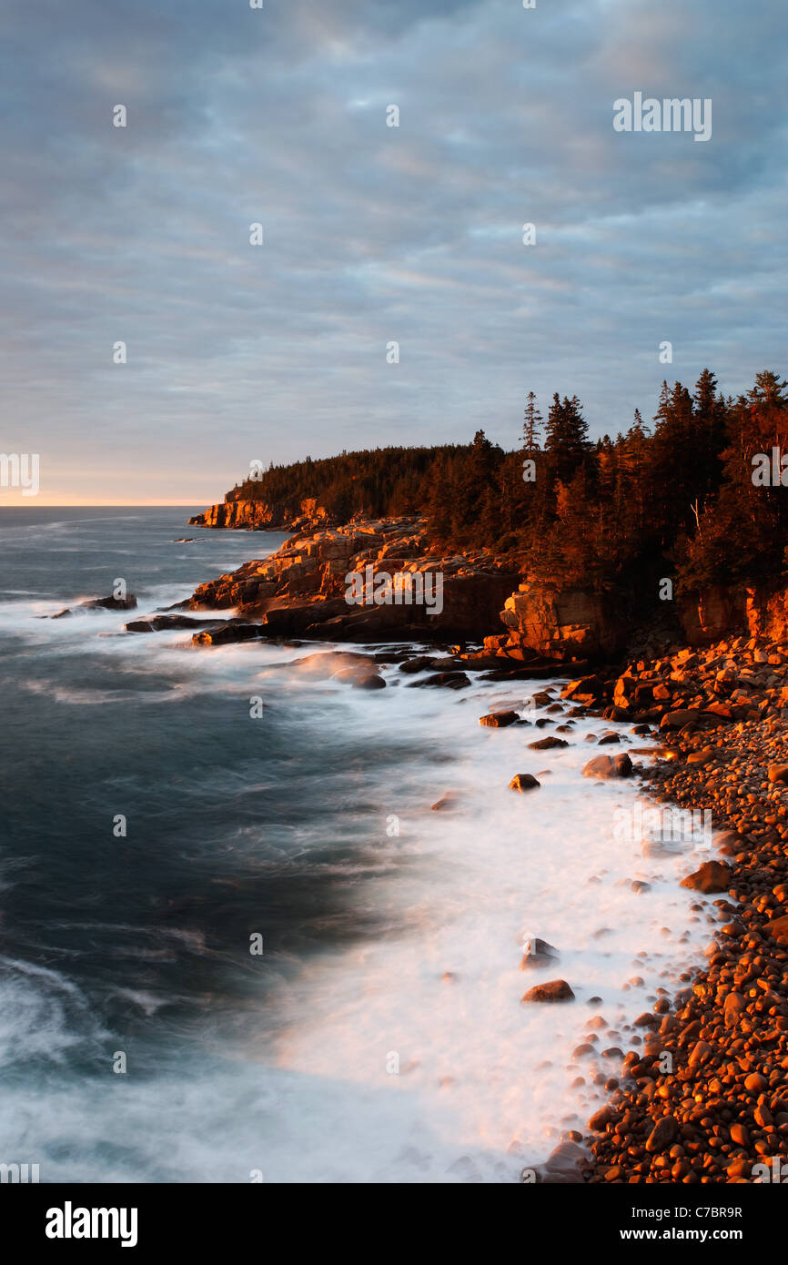 Monument Cove and Boulder Beach at dawn, Acadia National Park, near ...