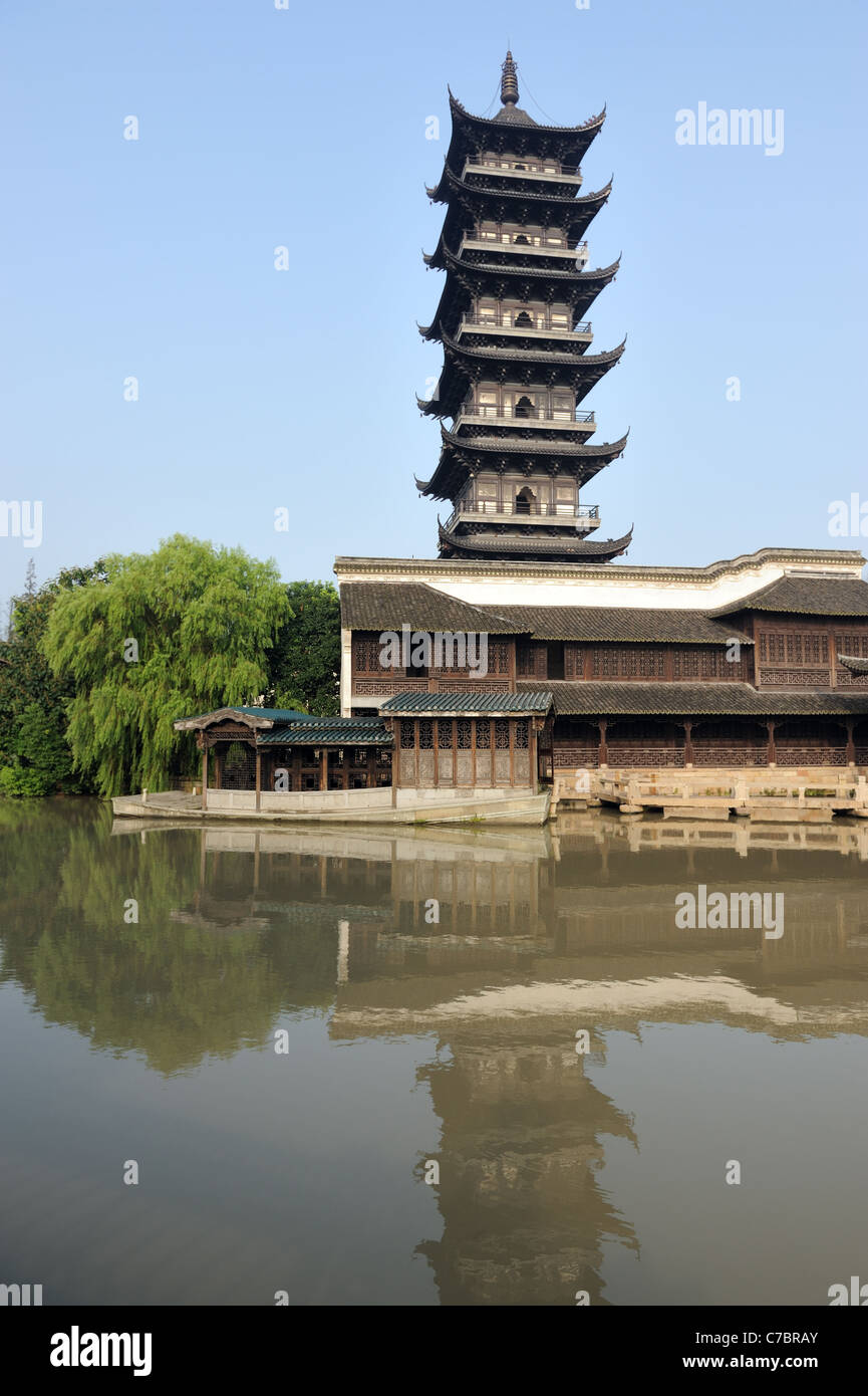 Chinese china tower pagoda hi-res stock photography and images - Alamy