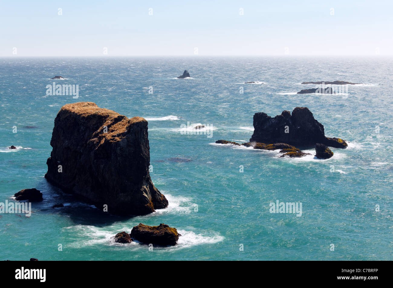 Offshore sea stacks, Samuel H. Boardman State Scenic Corridor, Oregon ...