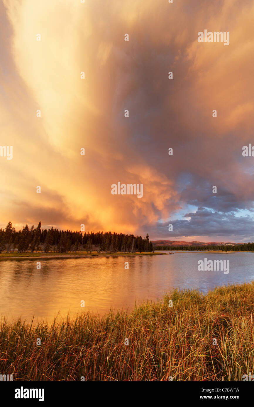 Wyoming yellowstone sunset hi-res stock photography and images - Alamy