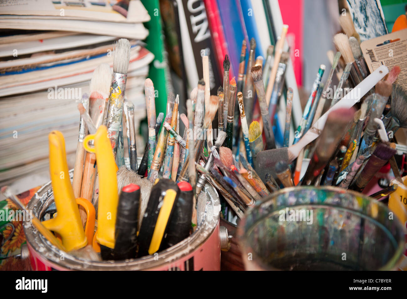 Messy art hi-res stock photography and images - Alamy