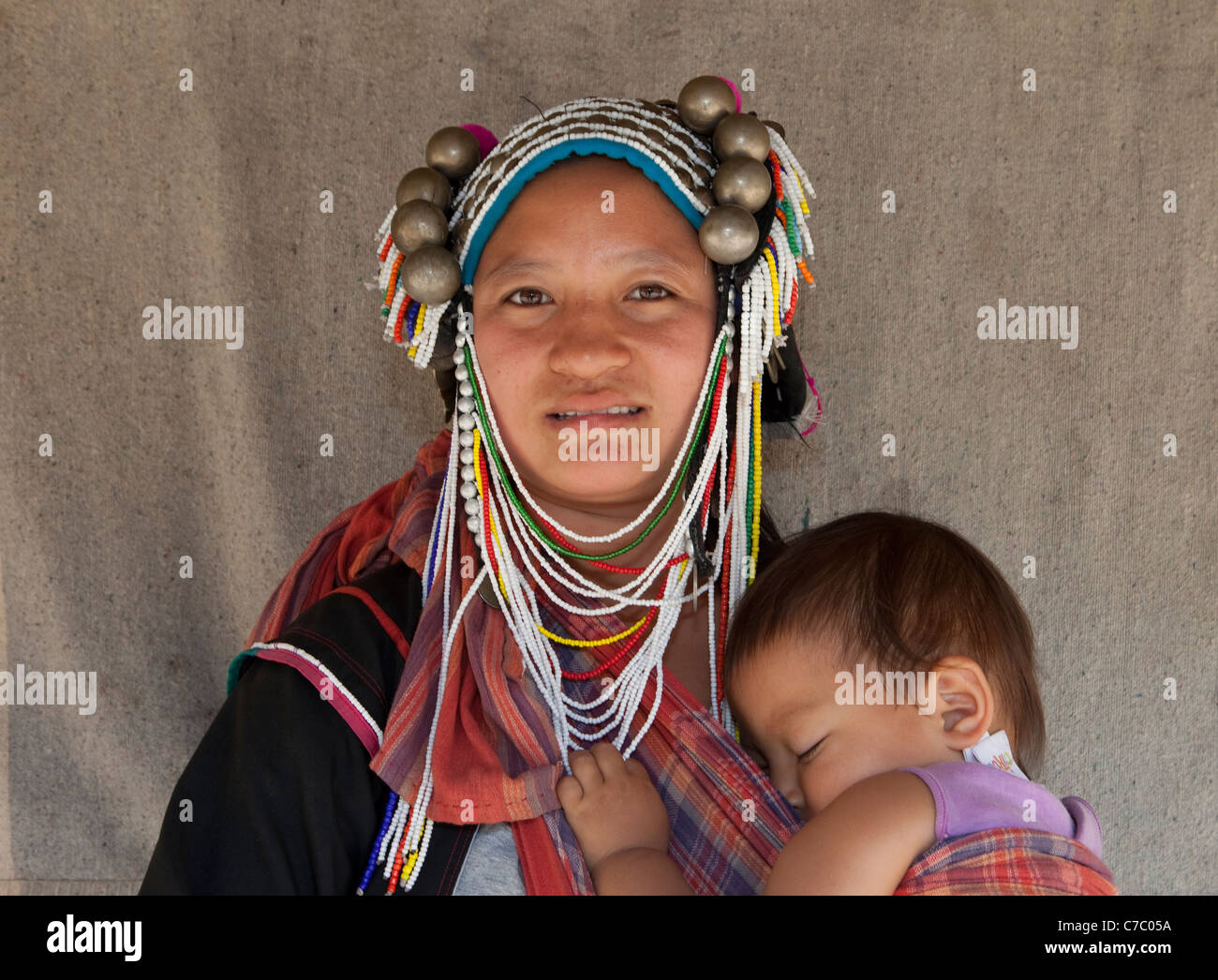 Akha woman and child hi-res stock photography and images - Alamy