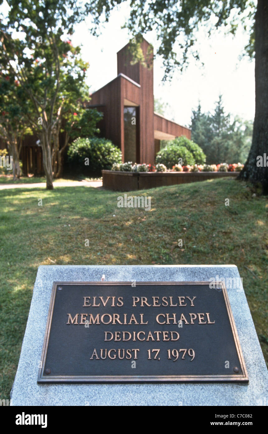 The Elvis Presley memorial chapel on the grounds of Graceland Stock ...