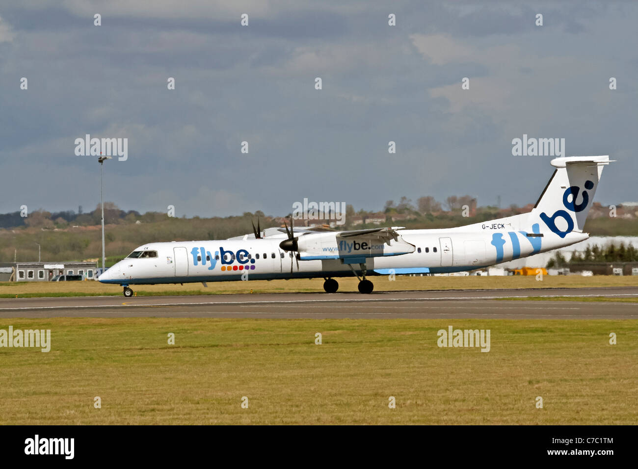 De Havilland Canada DHC-8Q-400 Dash 8, G-JECK, Flybe taking off from Cardiff Airport Stock Photo ...