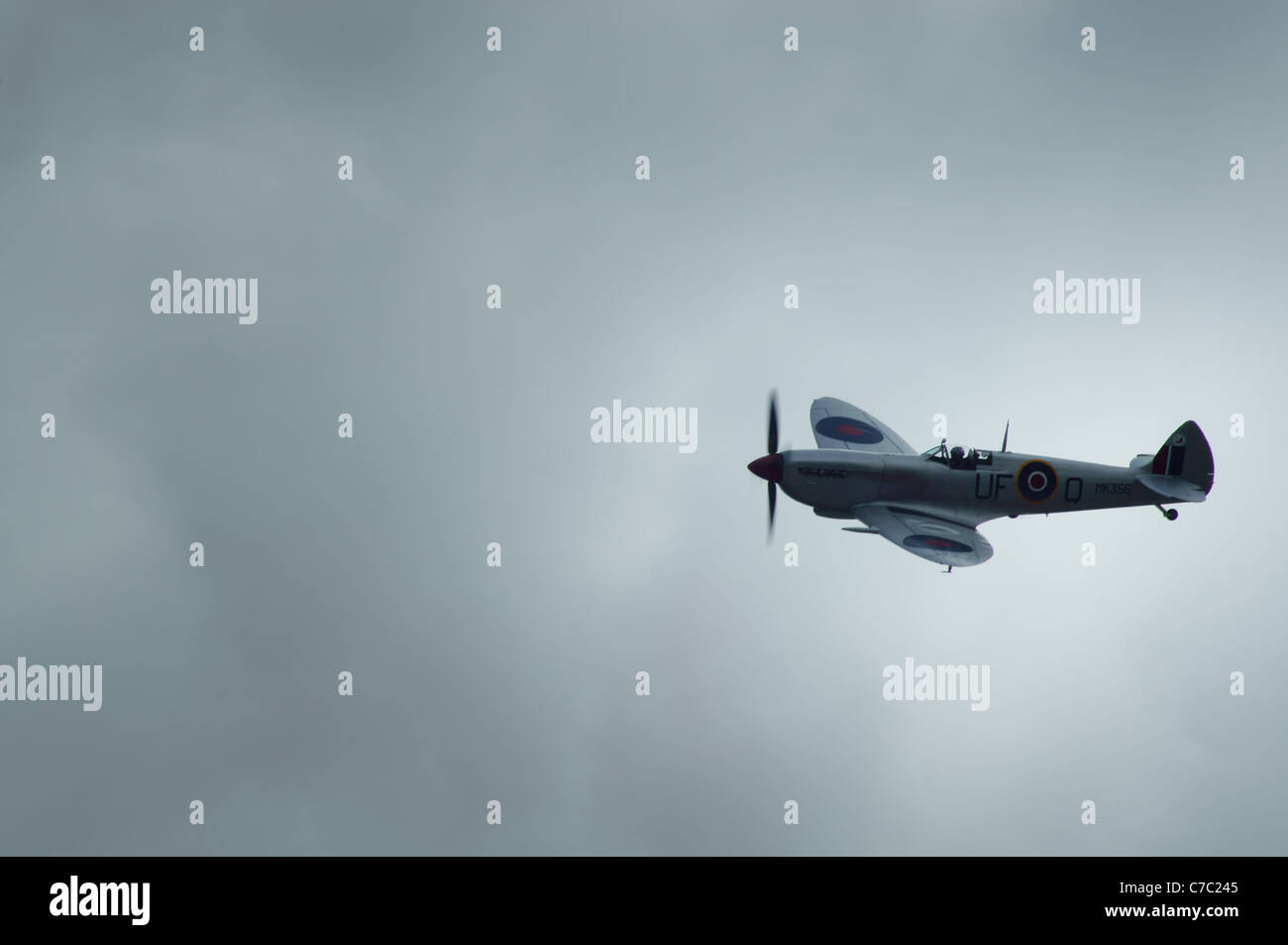 Spitfire aircraft hi-res stock photography and images - Alamy