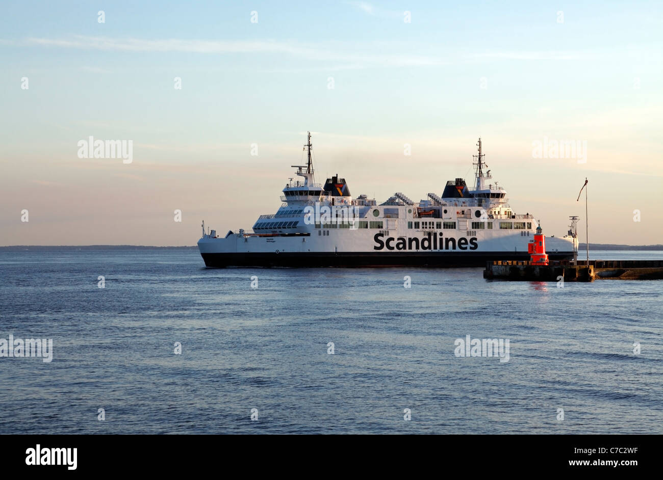 Scandlines ferry HAMLET leaving the ferry berth at Elsinore Harbour ...