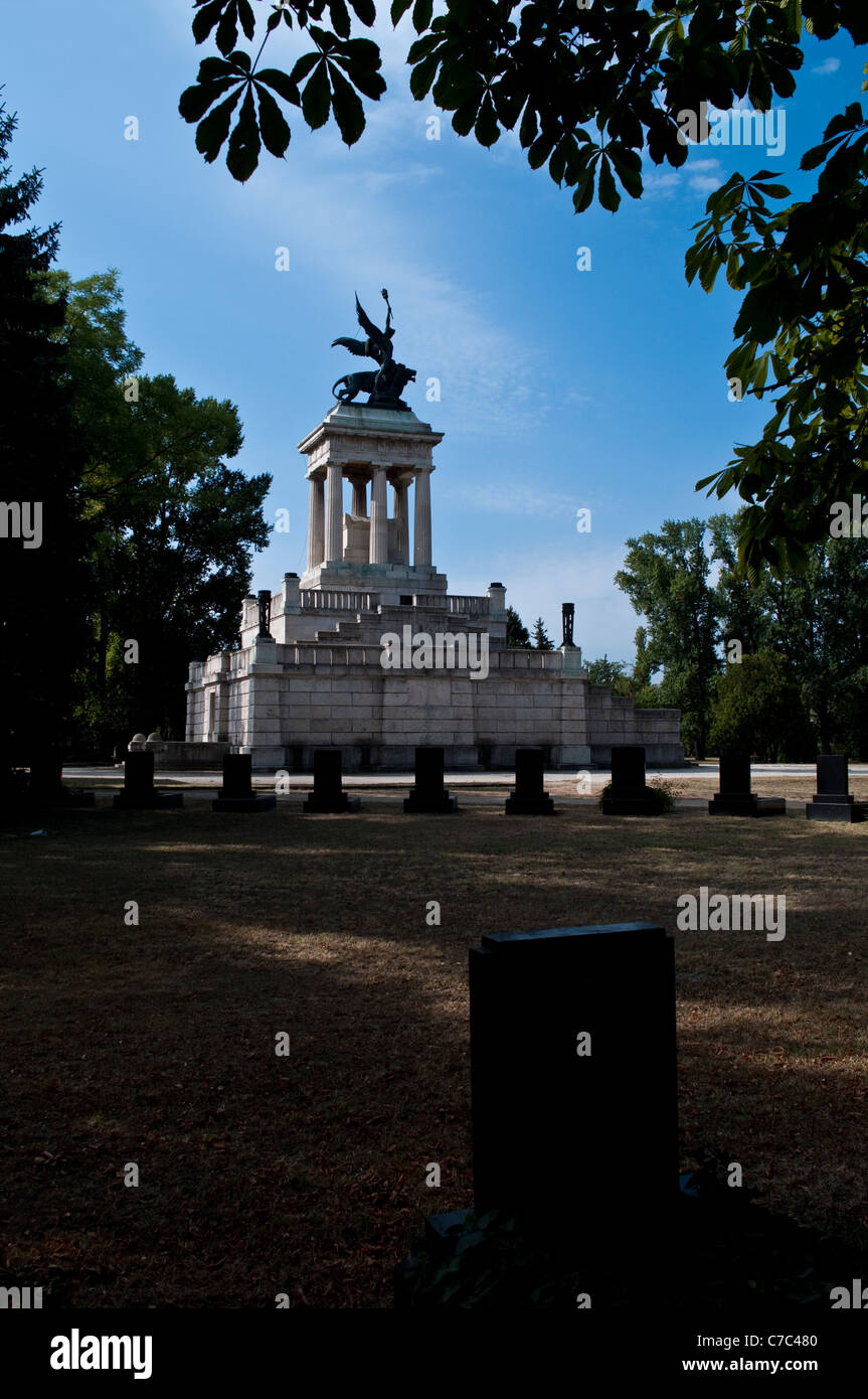 Kerepesi Cemetery, Budapest Stock Photo - Alamy