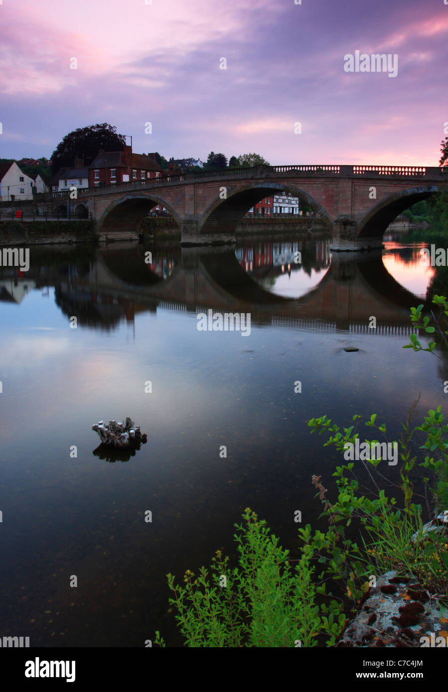 Thomas Telford's Bridge crossing the River Severn at Bewdley ...