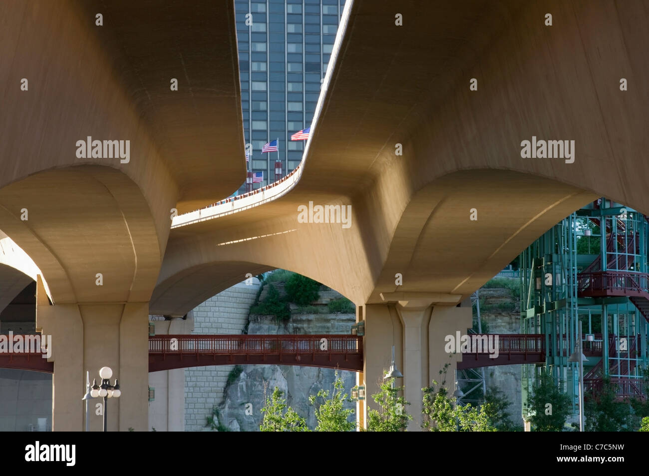 Deck columns hi-res stock photography and images - Alamy