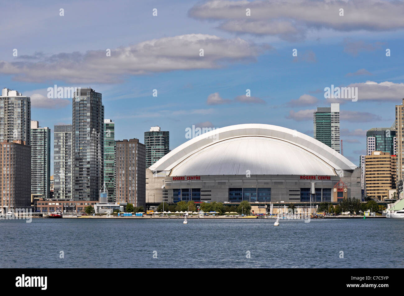 Toronto view of Harbourfront, Rogers Centre, Highrise buildings Stock ...
