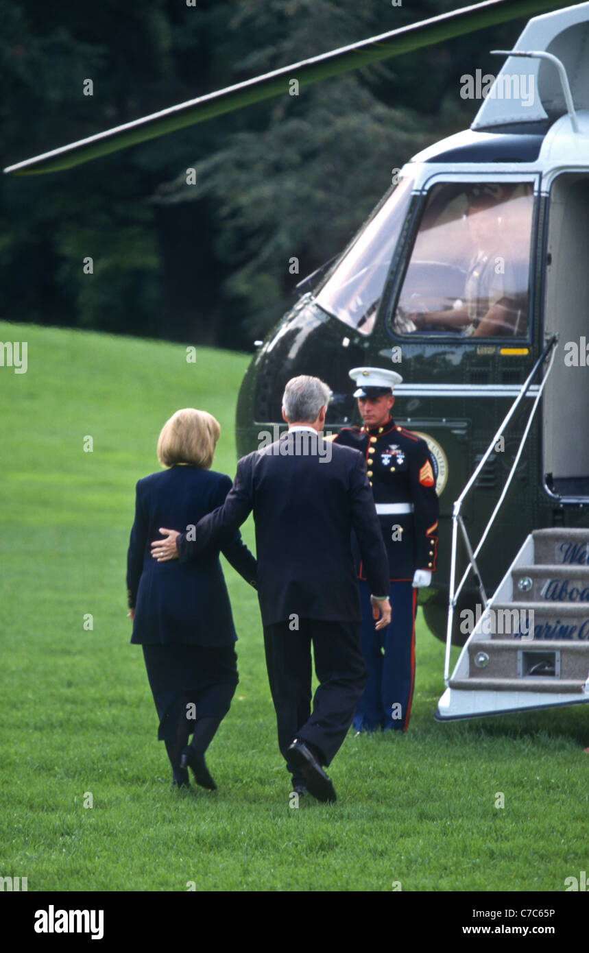 Bill clinton marine one hi-res stock photography and images - Alamy