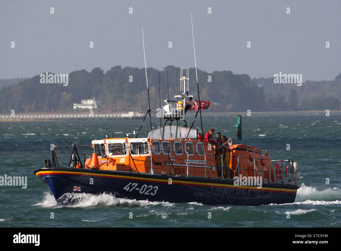 Disaster emergency rescue volunteers hi-res stock photography and ...