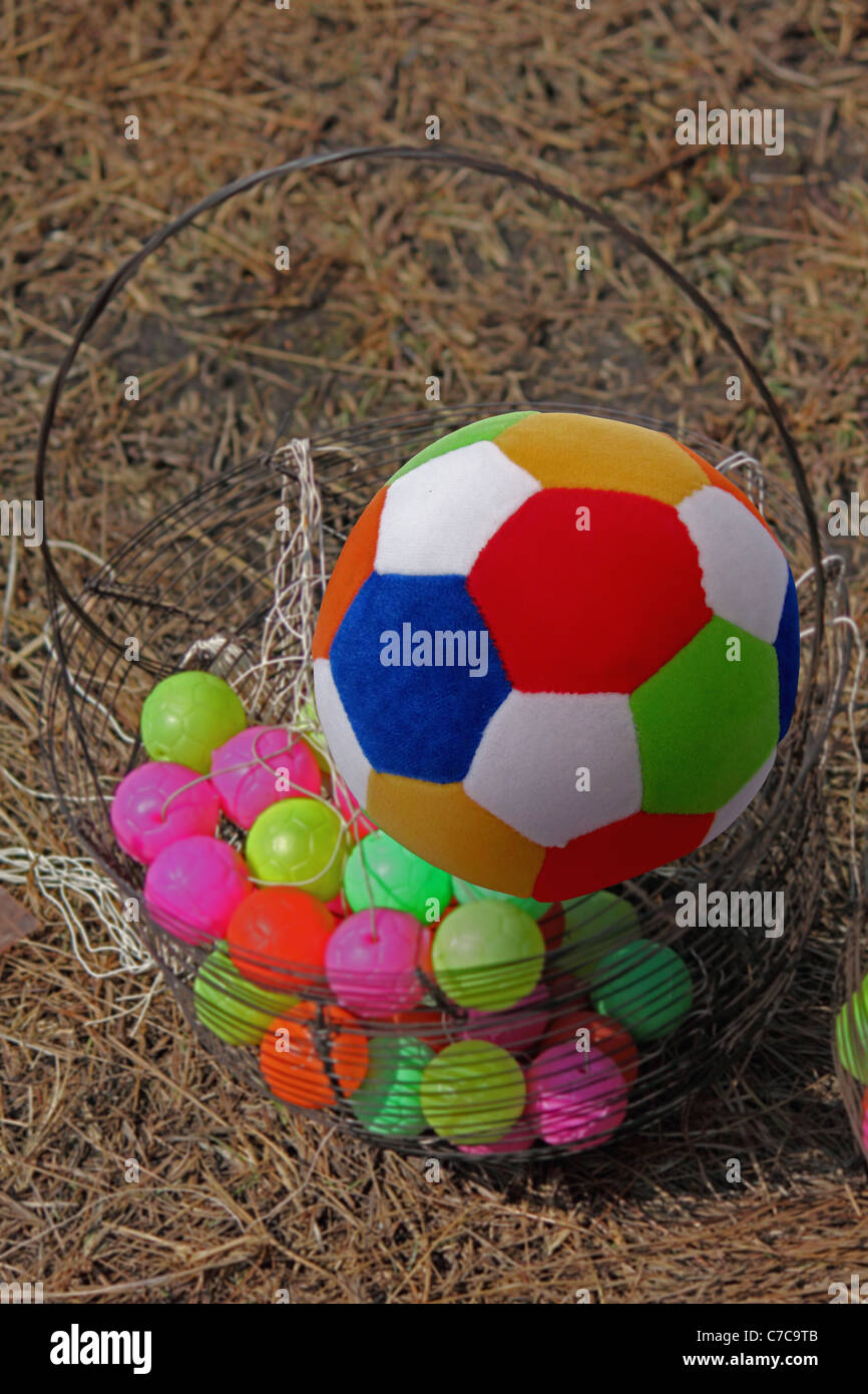 Plastic balls hi-res stock photography and images - Alamy