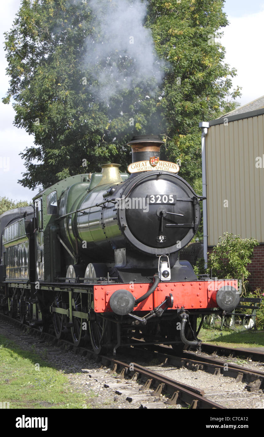 3205 train hi-res stock photography and images - Alamy