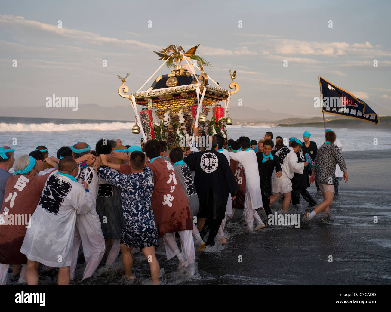 Hamaori-sai Matsuri ( Hamaori sai Festival ) Chigasaki JAPAN Carrying ...