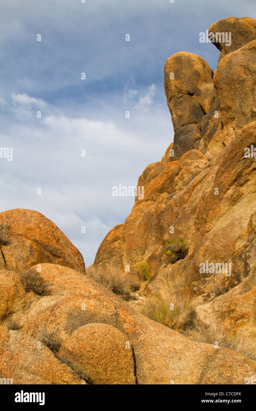 Rock formations of the Alabama Hills, Lone Pine, California Stock Photo ...
