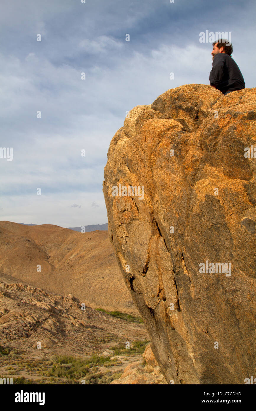 Looking out over the desert hi-res stock photography and images - Alamy