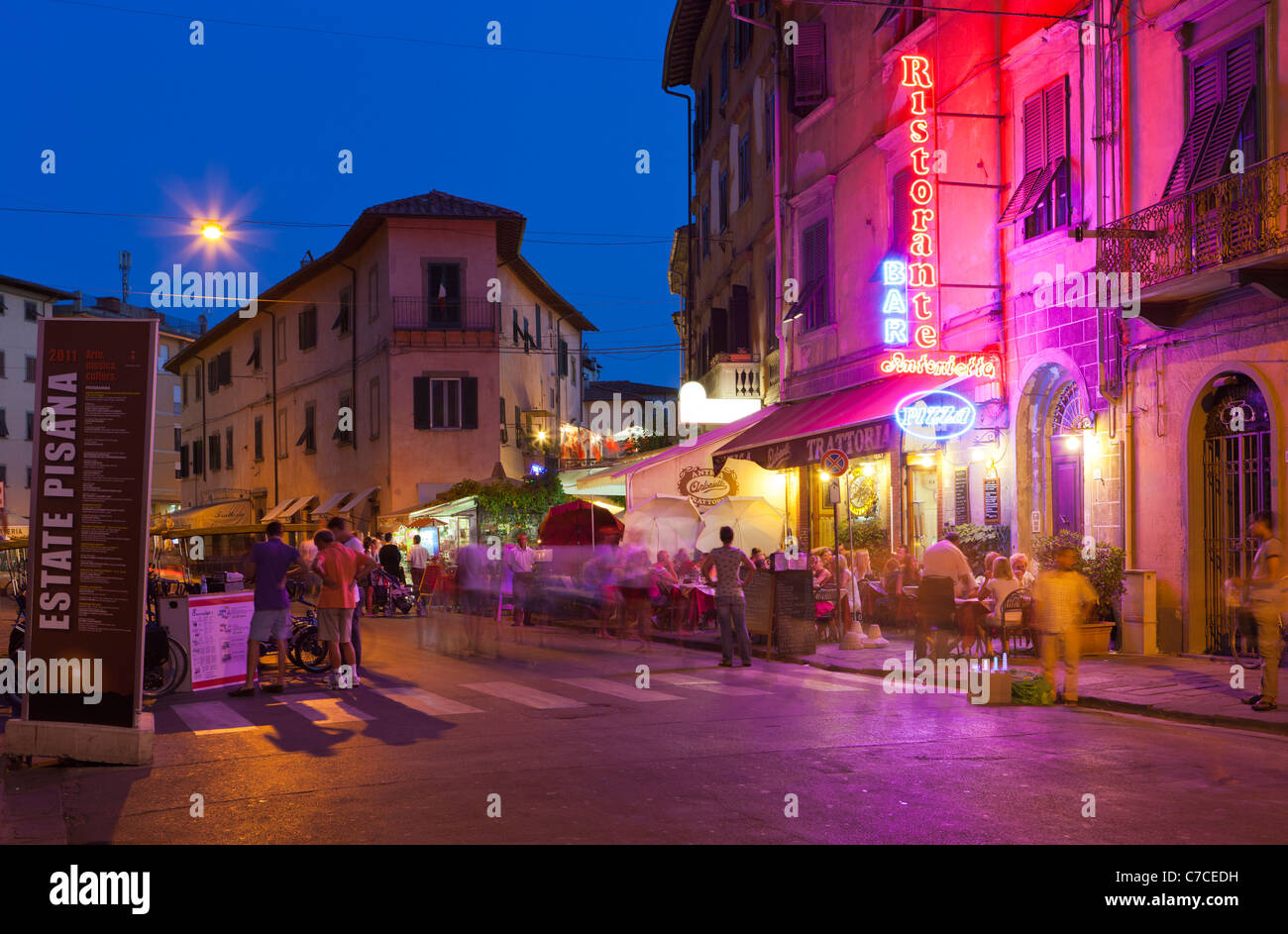 Pisa night hi-res stock photography and images - Alamy