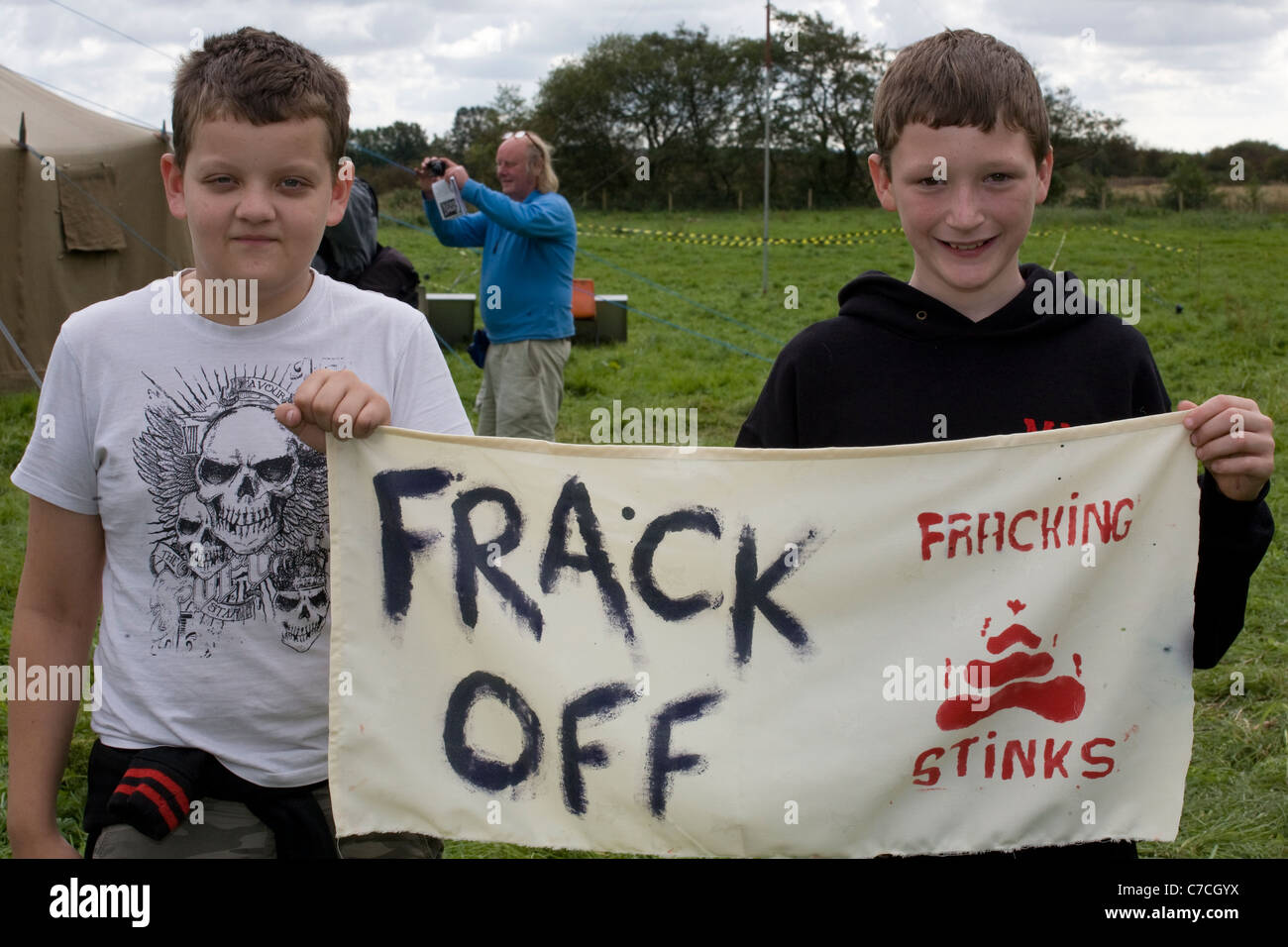 a cuadrilla plumpton frack off anti protest shale gas extraction ...