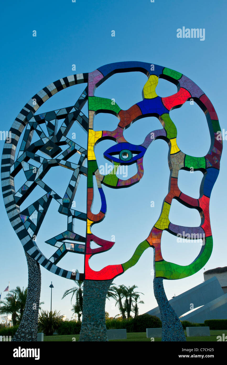 "Coming Together" sculpture by Niki de Saint Phalle at San Diego ...