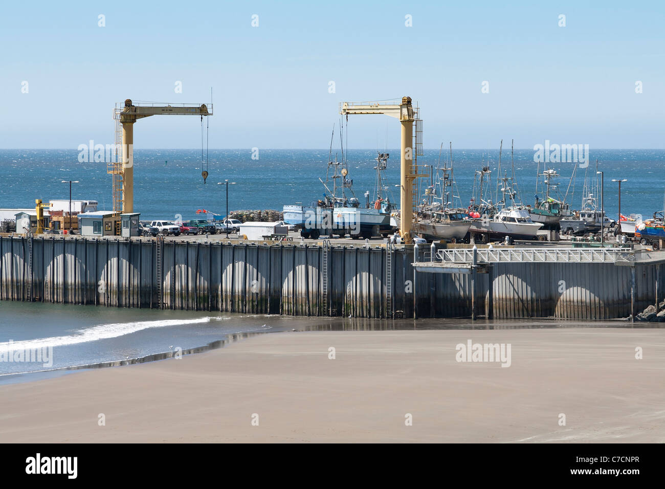 Port orford oregon dock hi-res stock photography and images - Alamy