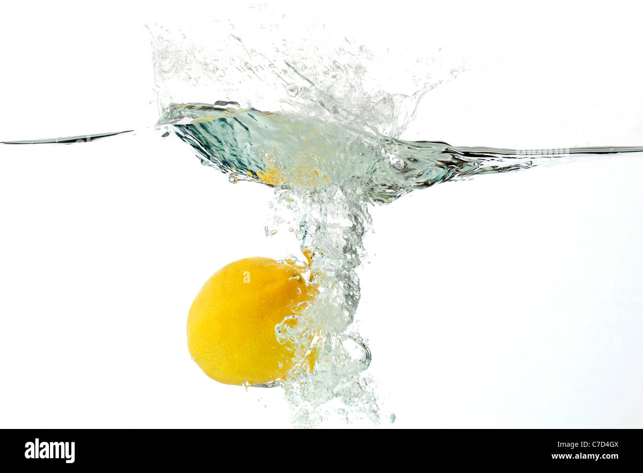 Lemon Splashing in Water Stock Photo - Alamy