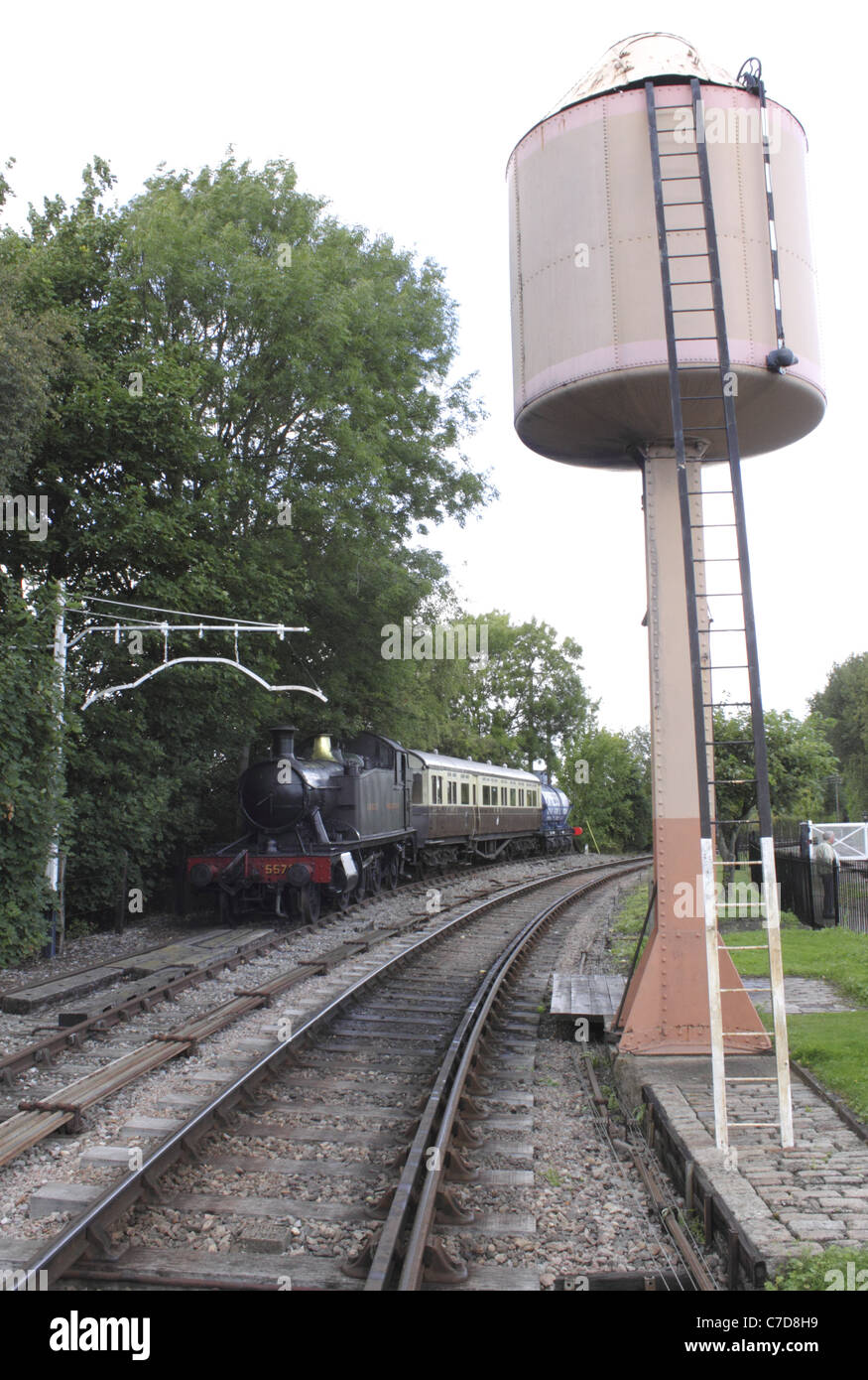GWR 2-6-2T Small Prairie Steam Locomotive no 5572 at Didcot Railway ...
