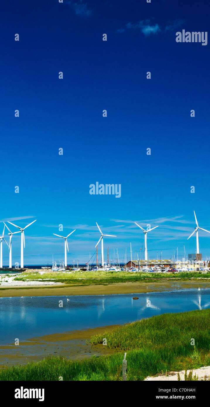 Wind farm at Bønnerup Strand, Djurslands, Denmark Stock Photo - Alamy