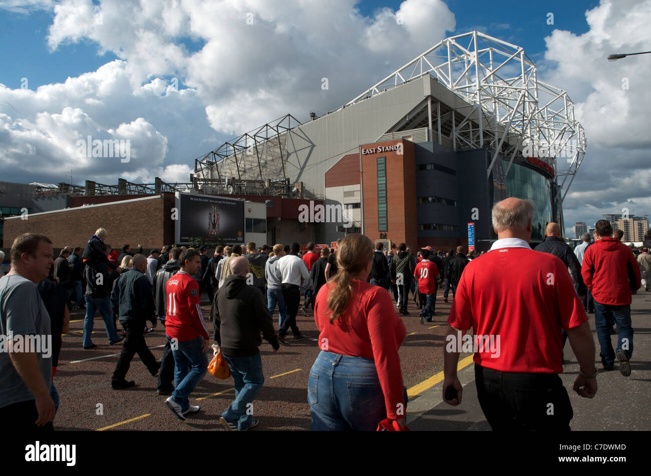 Fans going to Old Trafford for the match between Manchester United and ...