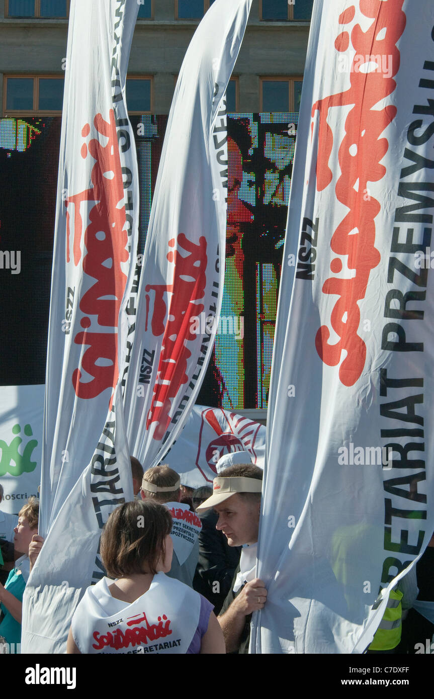 Trade union banners hi-res stock photography and images - Alamy