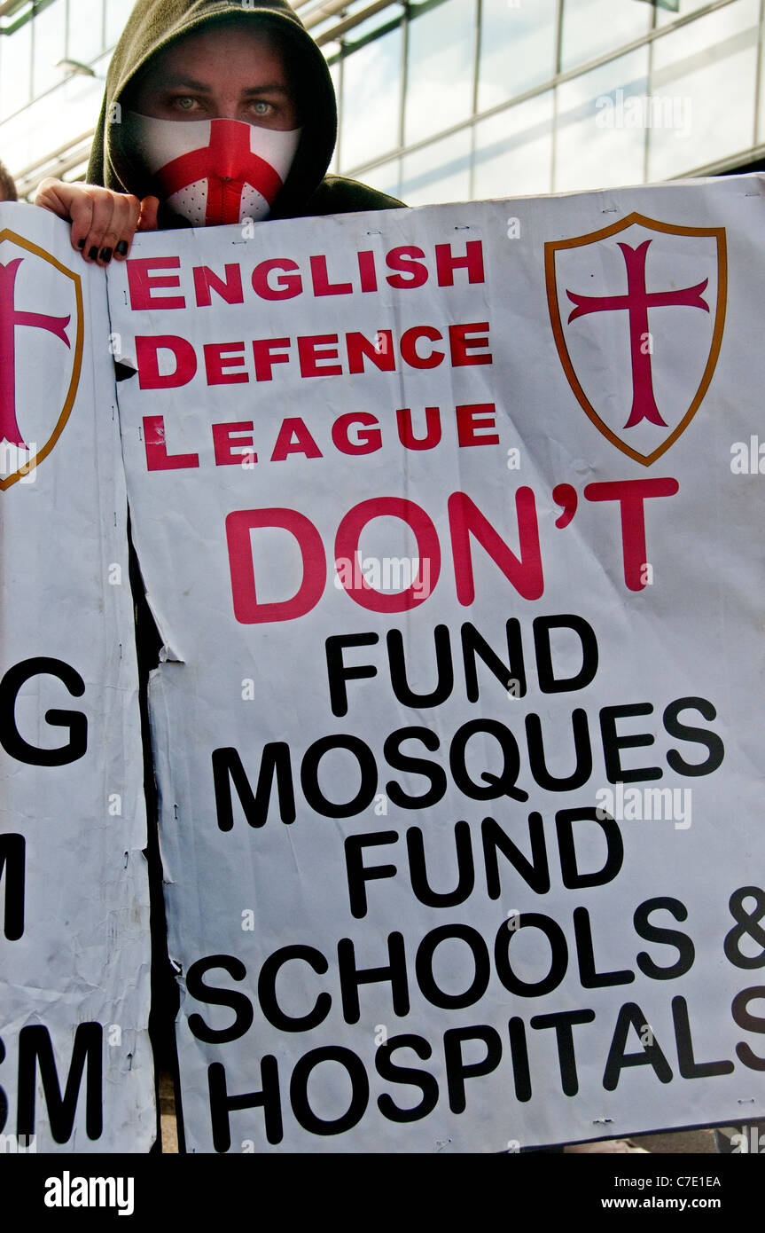 English Defence League EDL march through Tower Hamlets London East End ...