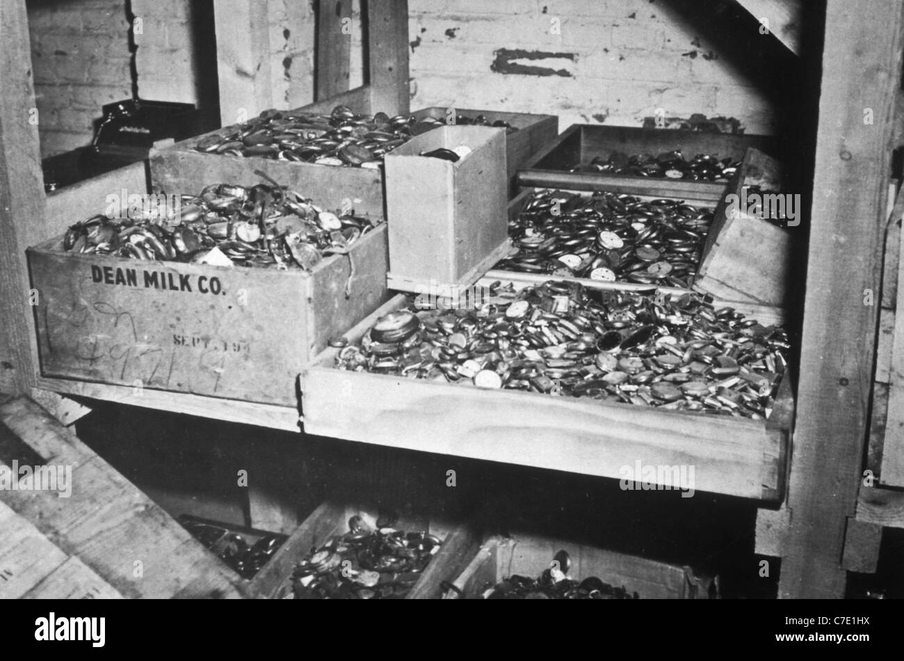 Nazi gold jewelry holocaust hi-res stock photography and images - Alamy