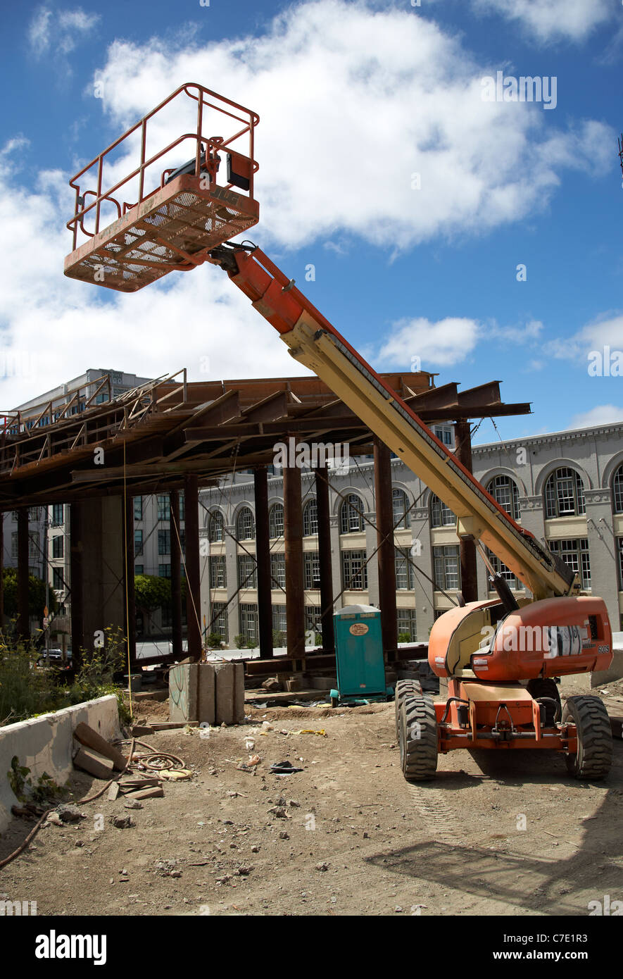 Ariel platform at freeway ramp construction site Stock Photo - Alamy