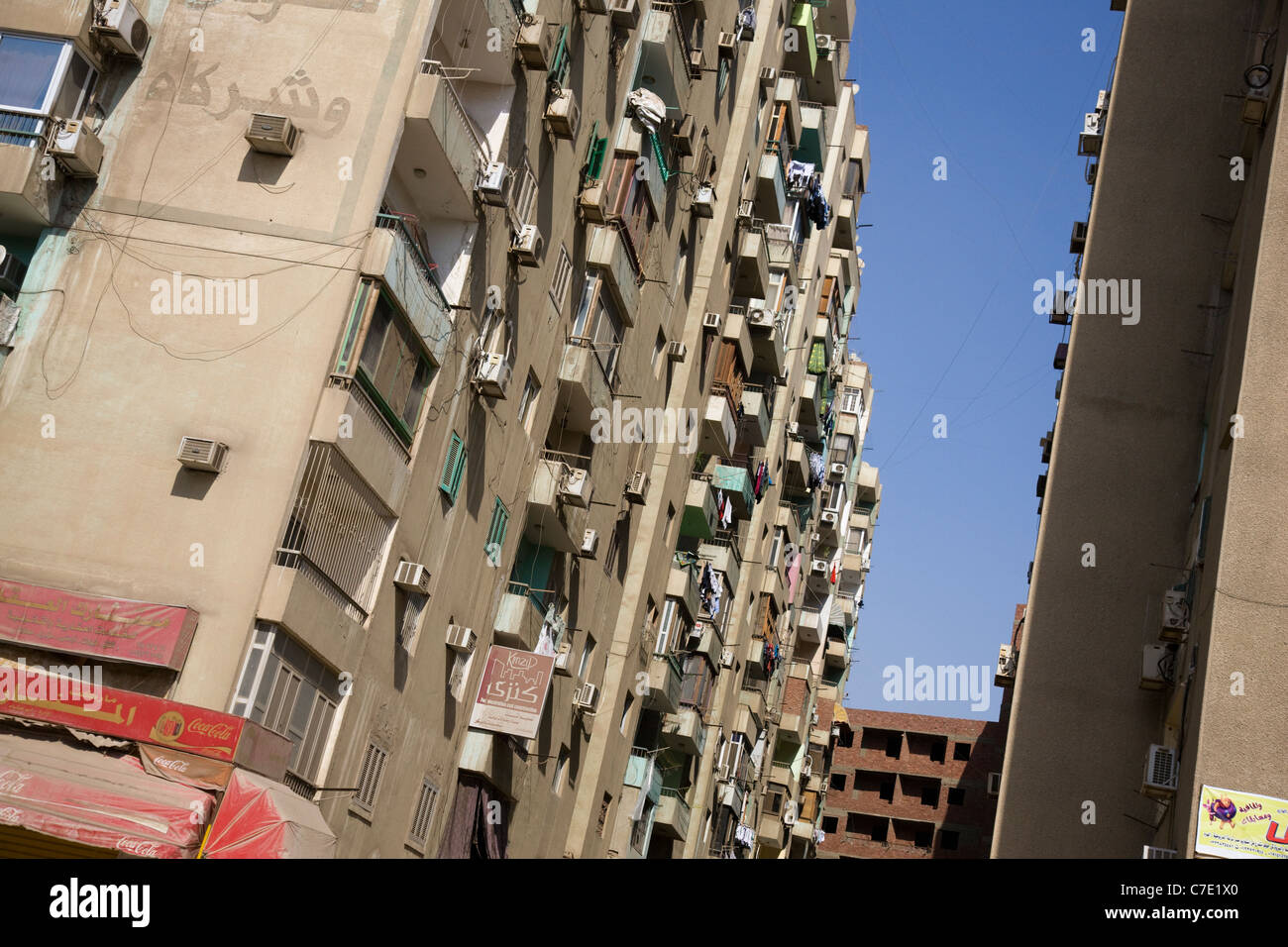 High rise tower block hi-res stock photography and images - Alamy