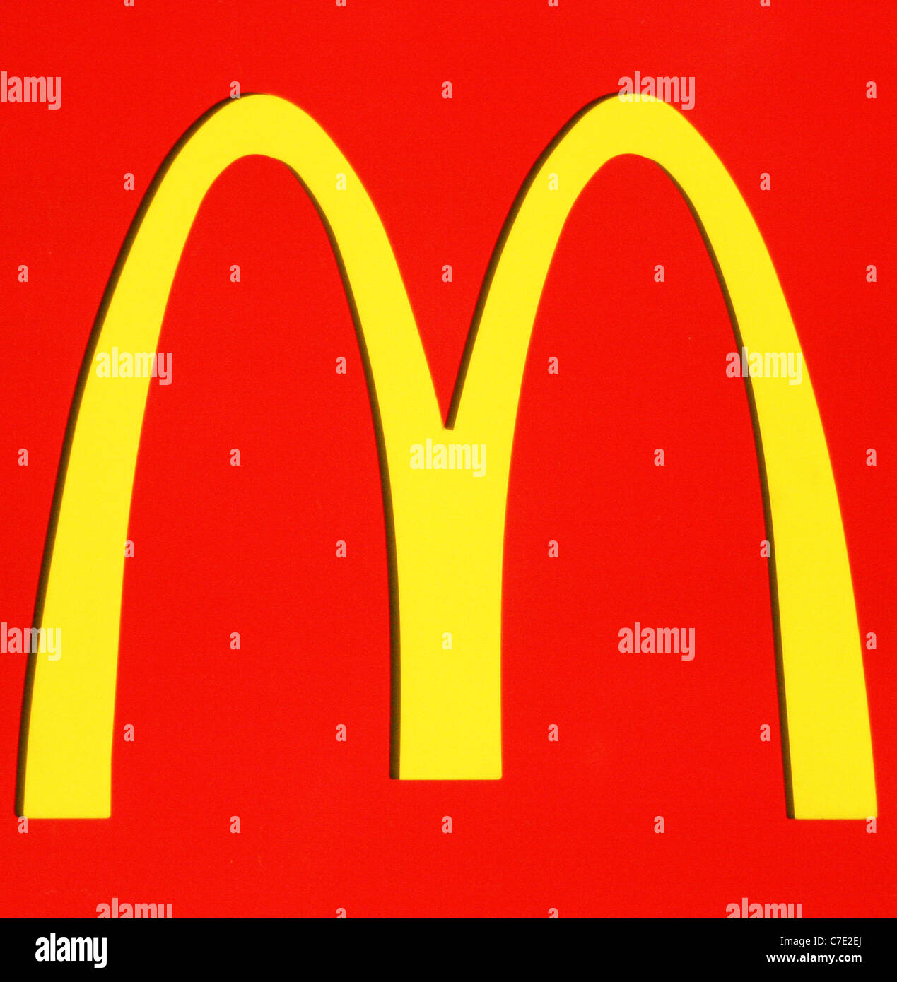 Mc donalds logo hi-res stock photography and images - Alamy