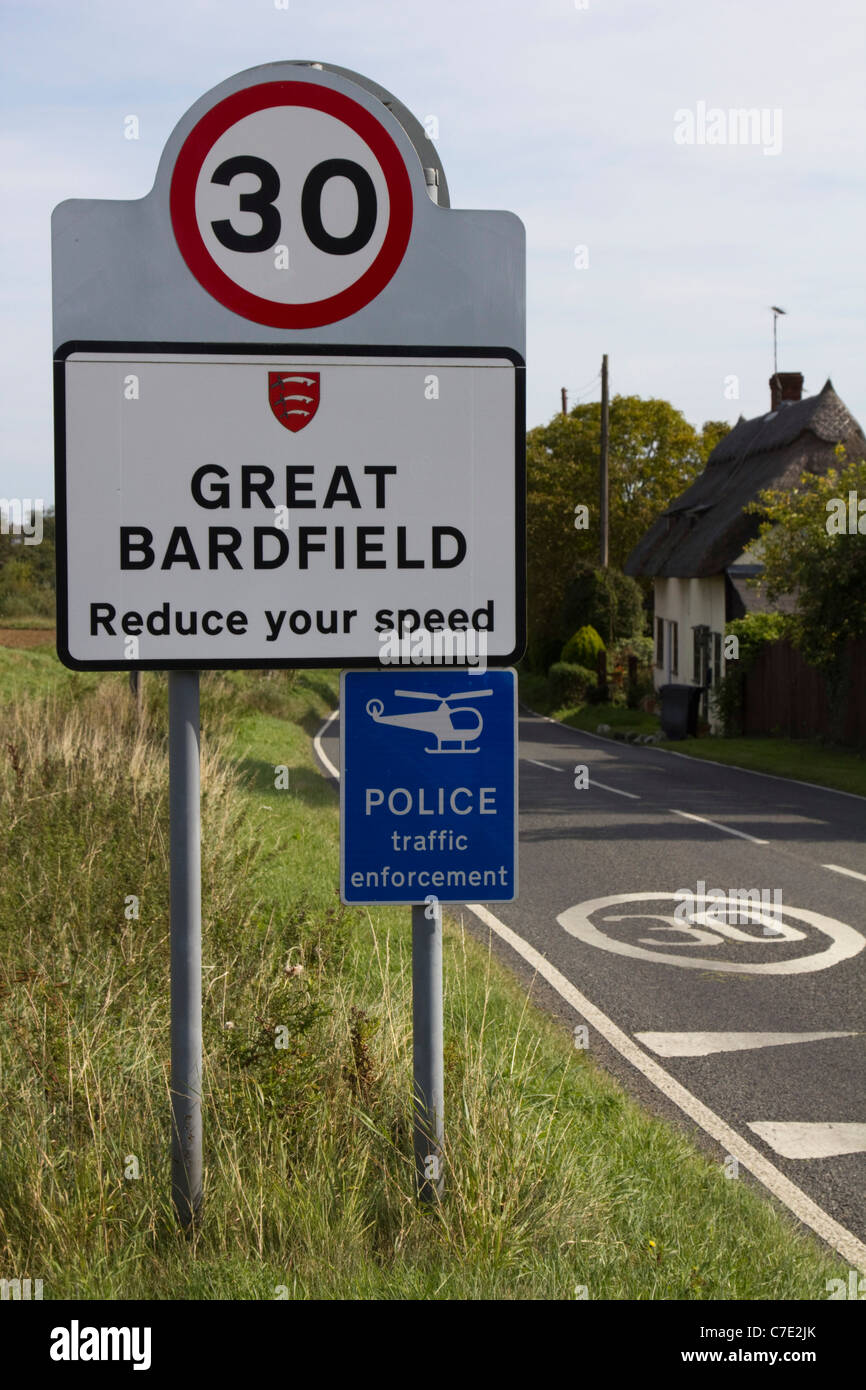 Reduce speed ahead sign hi-res stock photography and images - Alamy