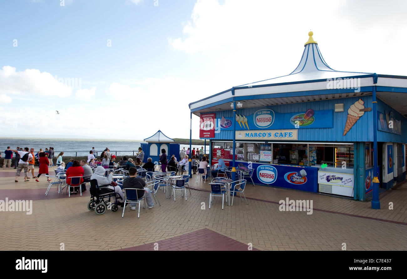 Barry Island Resort High Resolution Stock Photography and Images - Alamy