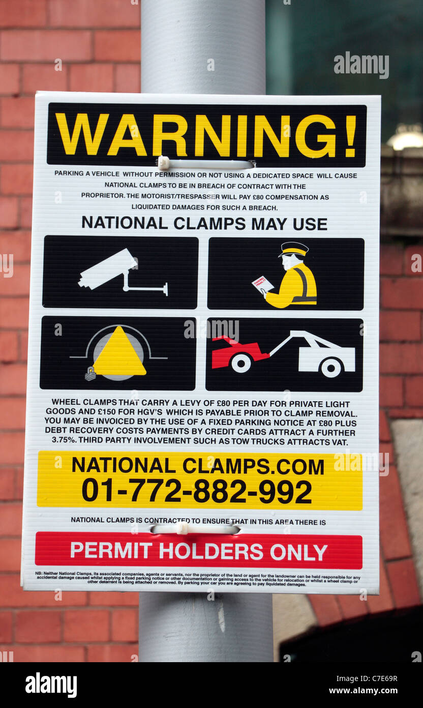 Illegal parking uk hi-res stock photography and images - Alamy