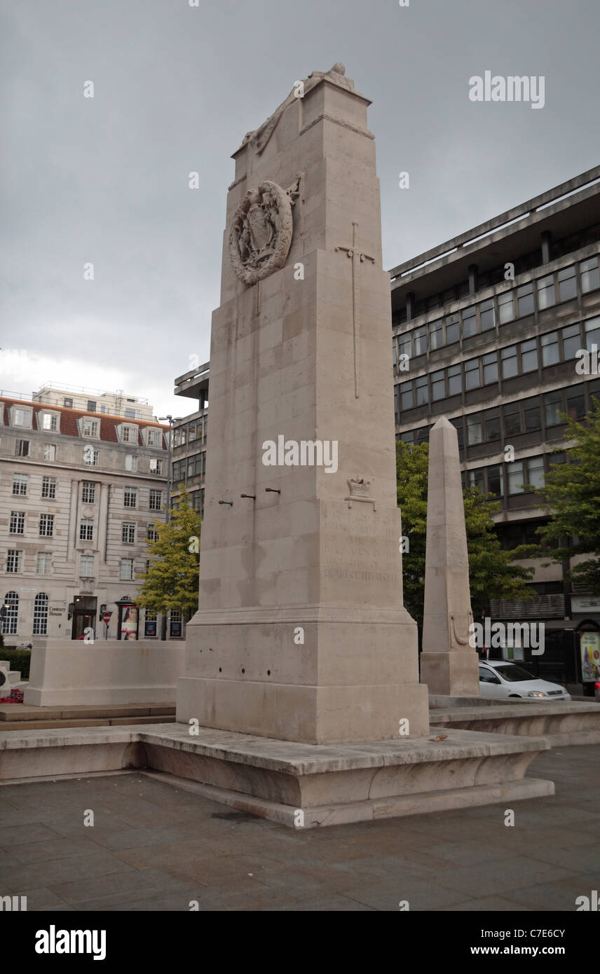 The Manchester Cenotaph War Memorial in St Peter's Square, Manchester ...