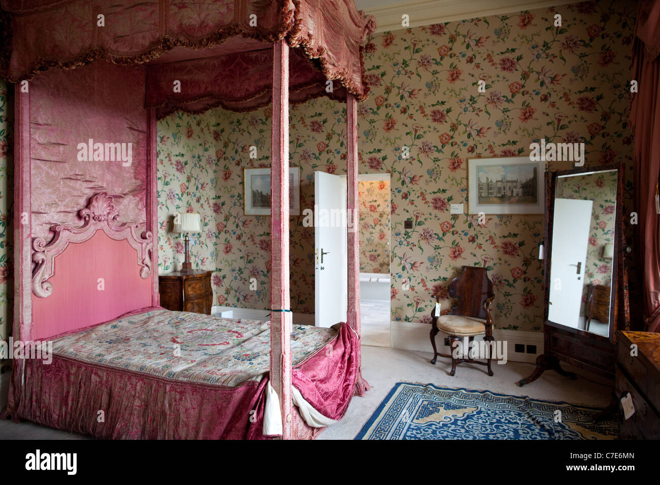 Cowdray park house hi-res stock photography and images - Alamy