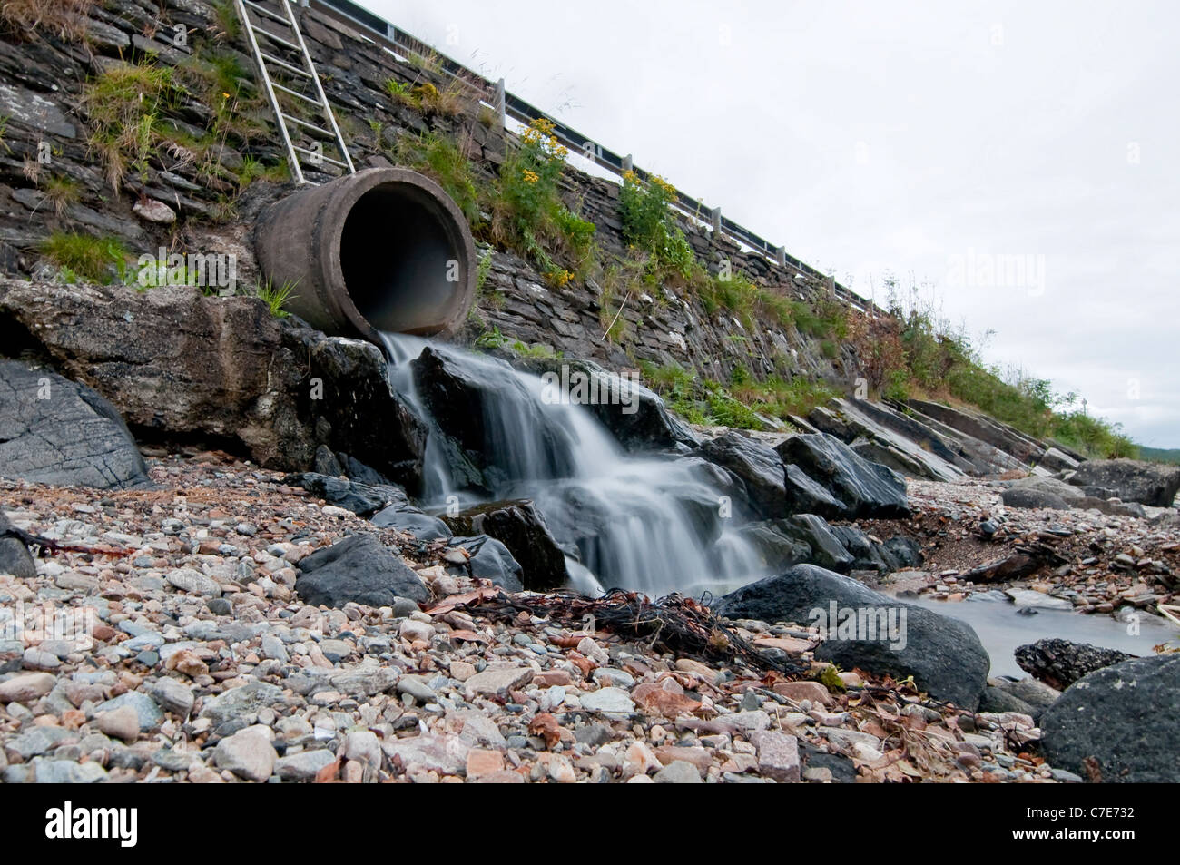 Toxic beach hi-res stock photography and images - Alamy
